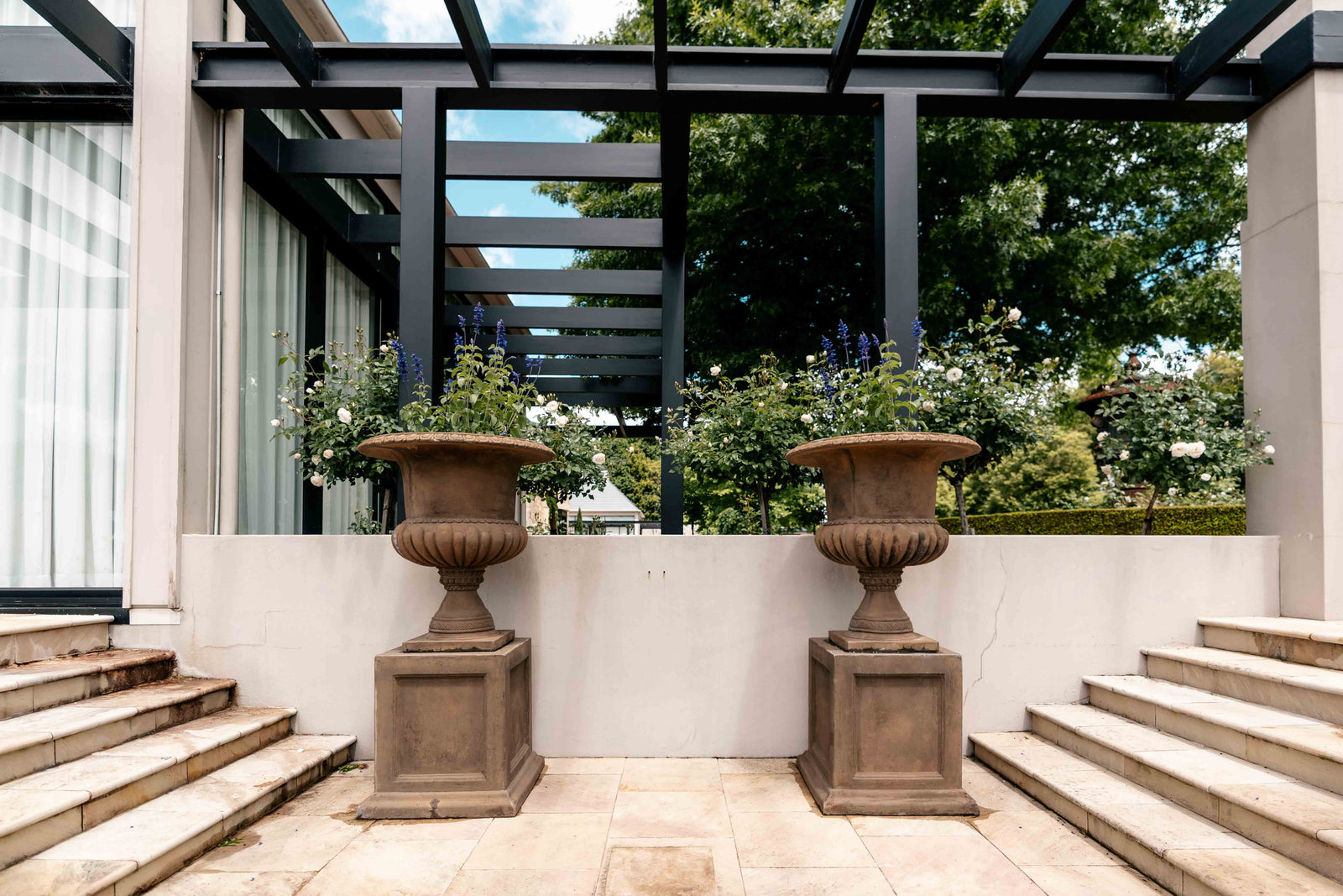 Garden - Planters & Urns